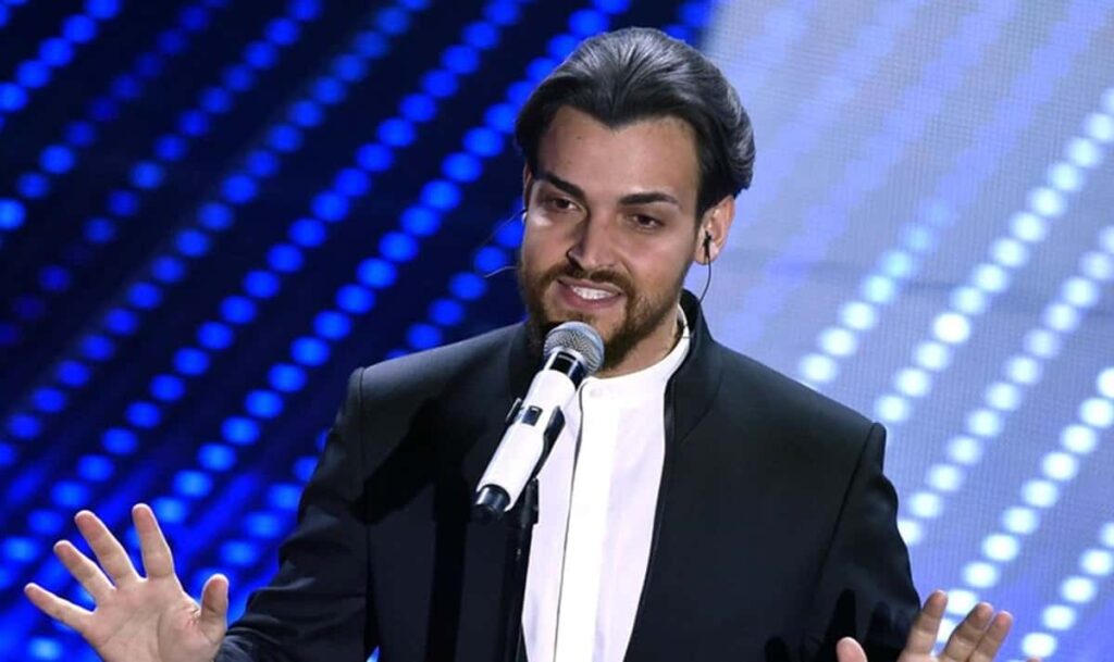 Valerio Scanu chi è: dove e quando è nato, età, marito Luigi Calcara